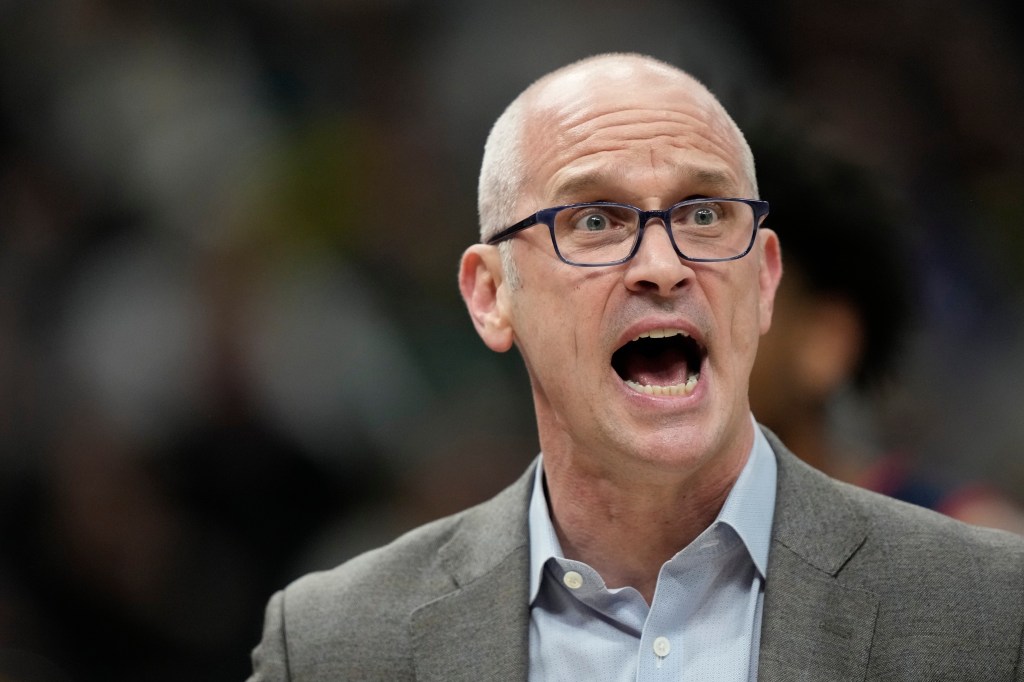 UConn’s Dan Hurley pushes back on claim that he bumped ref before ...