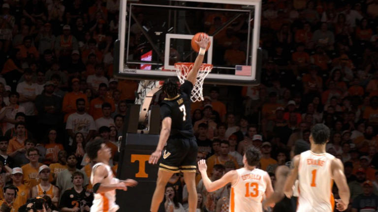 Vandy earns road victory to spoil Tennessee senior day