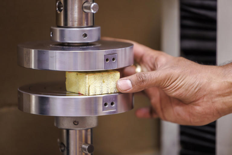 Hybrid 'super foam' uses 3D-printed struts to absorb up to 10 times ...