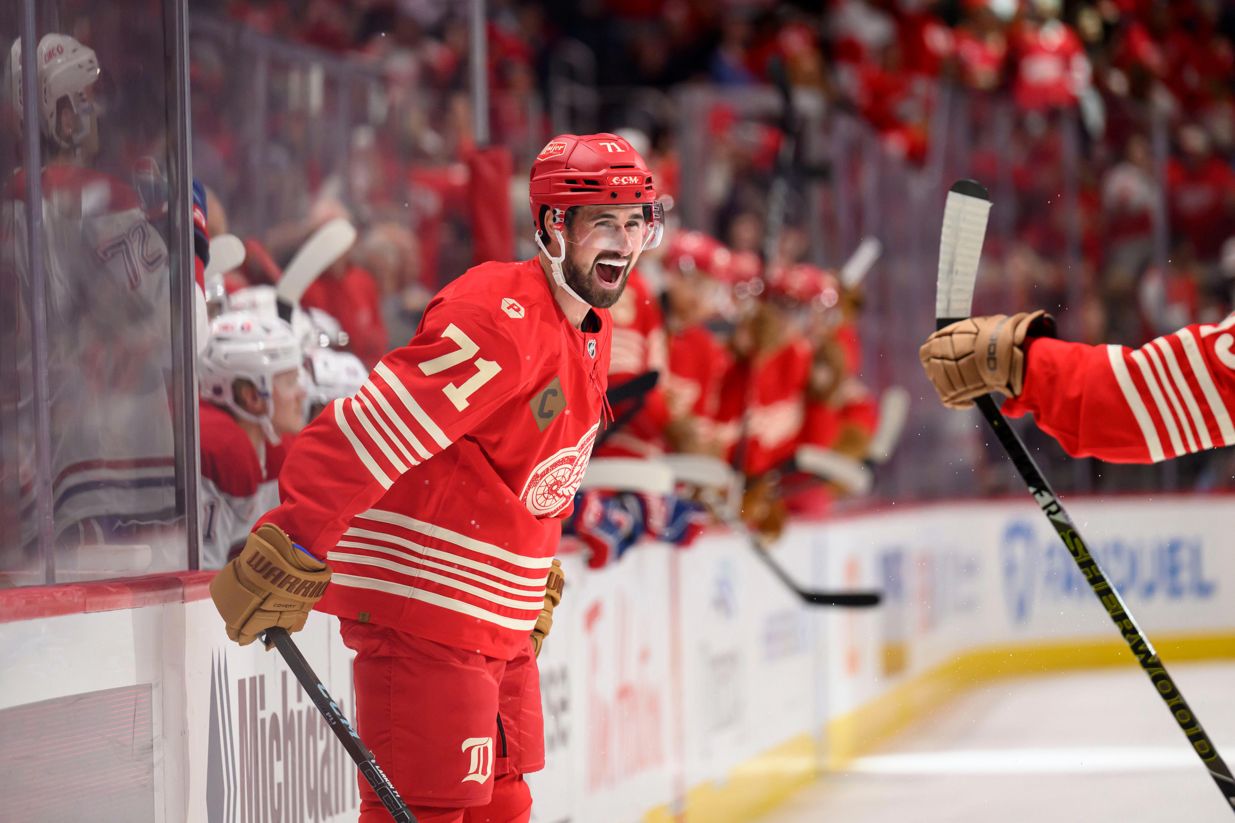 Dylan Larkin injury update: Red Wings captain 'game-time decision'