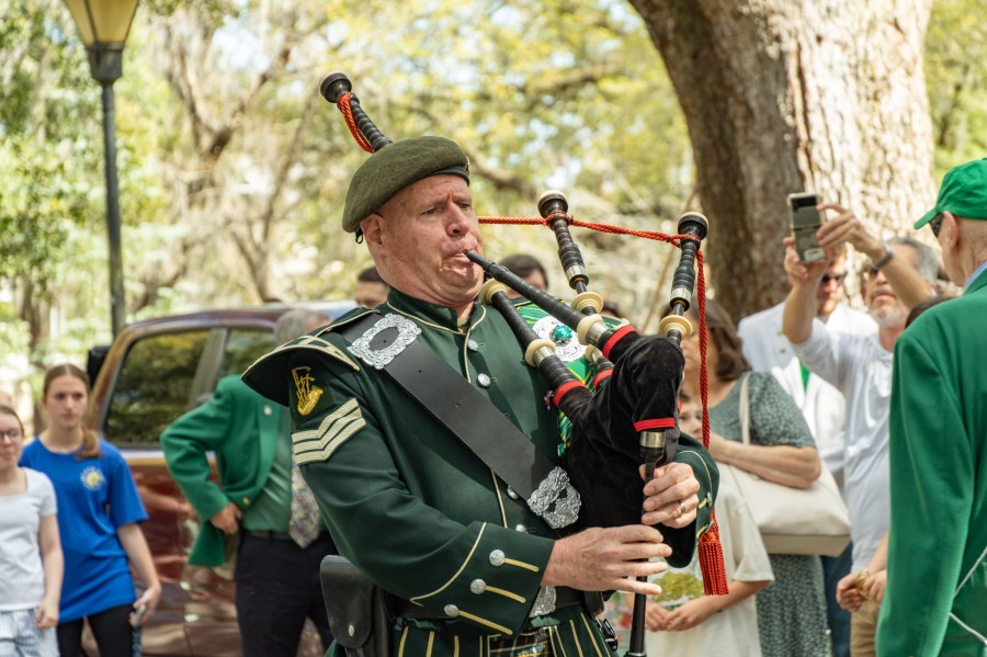 Gallery: Forsyth Park Fountain turns green for St. Patrick’s Day ...