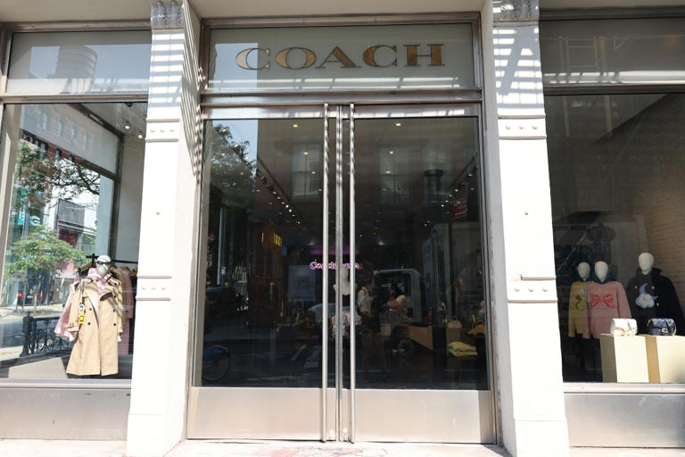 Coach Outlet’s '90s-inspired shoulder bag is on sale for 60% off, and ...