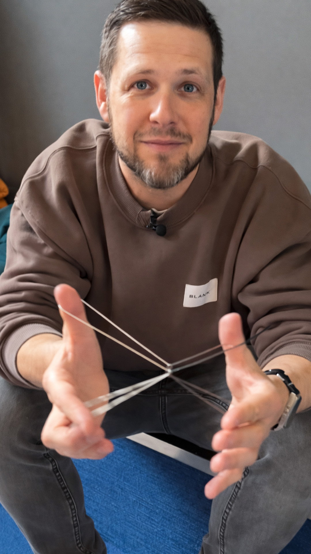 Can you escape this mini handcuff magic trick?