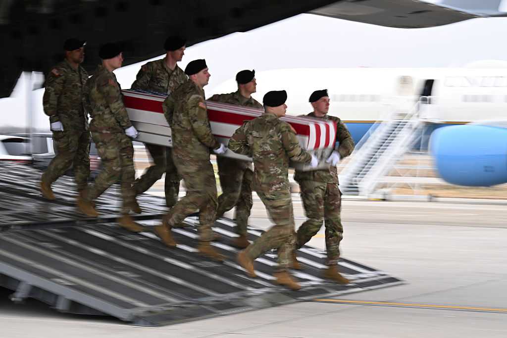 Photos: Bodies of 6 slain Army reserve soldiers, including 2 Iowans ...