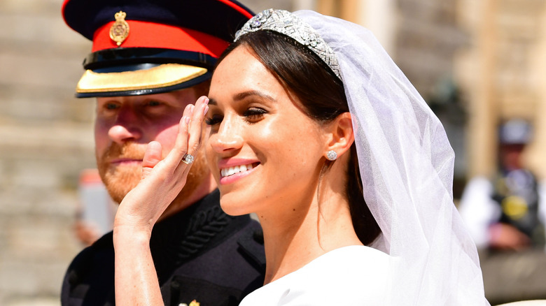 Behind Meghan Markle's wedding day no makeup-makeup look