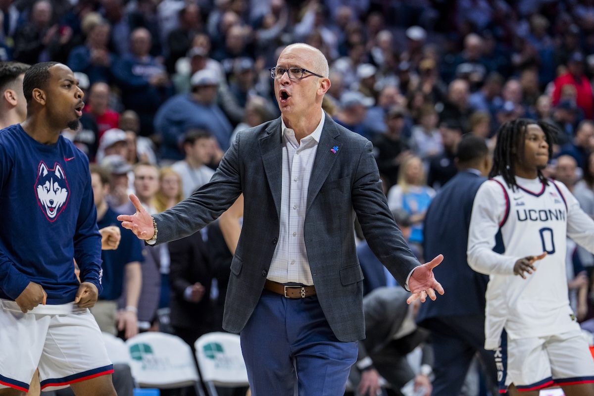 UConn's Dan Hurley gets ejected after heated exchange in Marquette upset