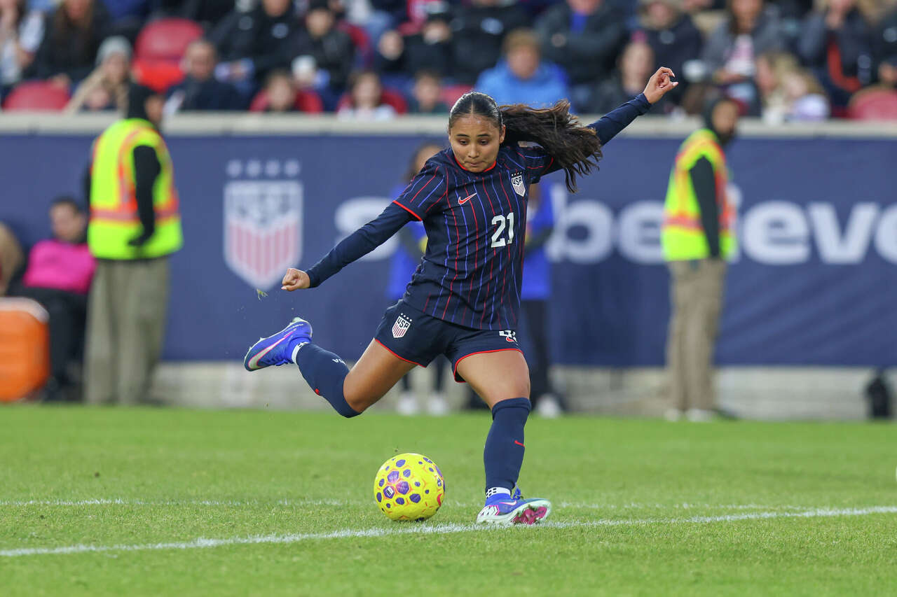 USWNT beats Colombia in final game of SheBelieves Cup