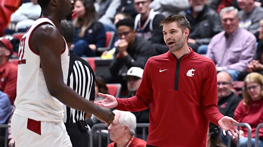 Washington State falls in WCC tournament to end David Riley's second season