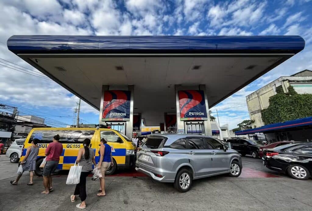 DOE to gas stations: 'No advance price hikes'