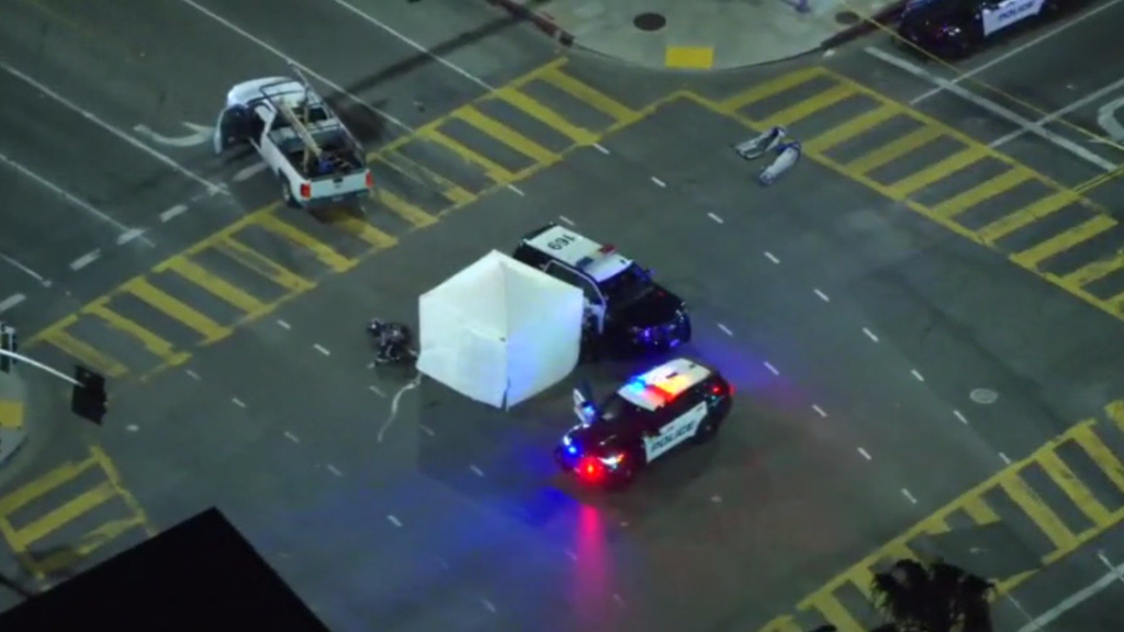 Crash involving motorcycle and truck in Beverly Hills leaves one dead