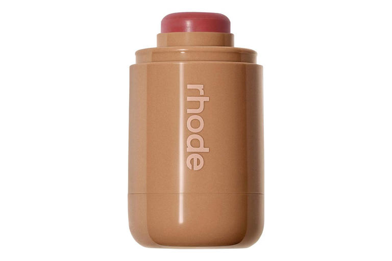 Sarah Pidgeon and Hailey Bieber got me to try this $32 plumping cream ...