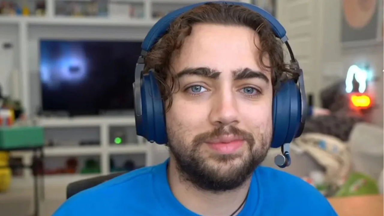 Mizkif breaks down on livestream and demands jail time for Emiru over ...