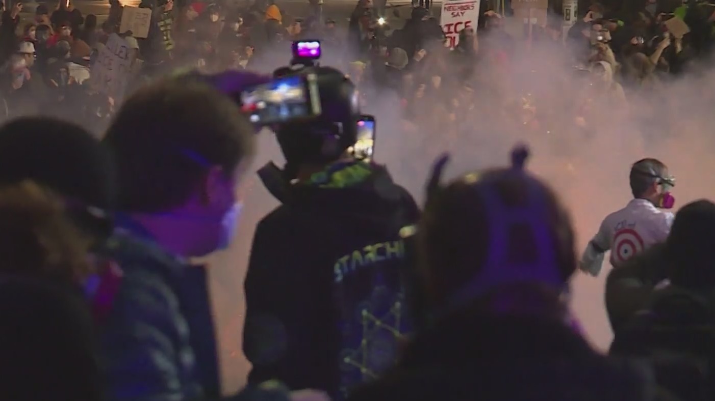 Court limit on ICE’s use of tear gas 'wonderful' news, Portland tenants say
