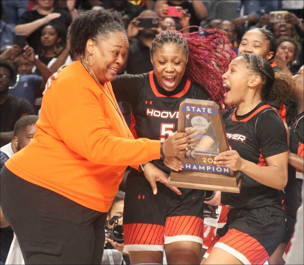Ford scores 29, leads Hoover to 6th straight AHSAA girls basketball title