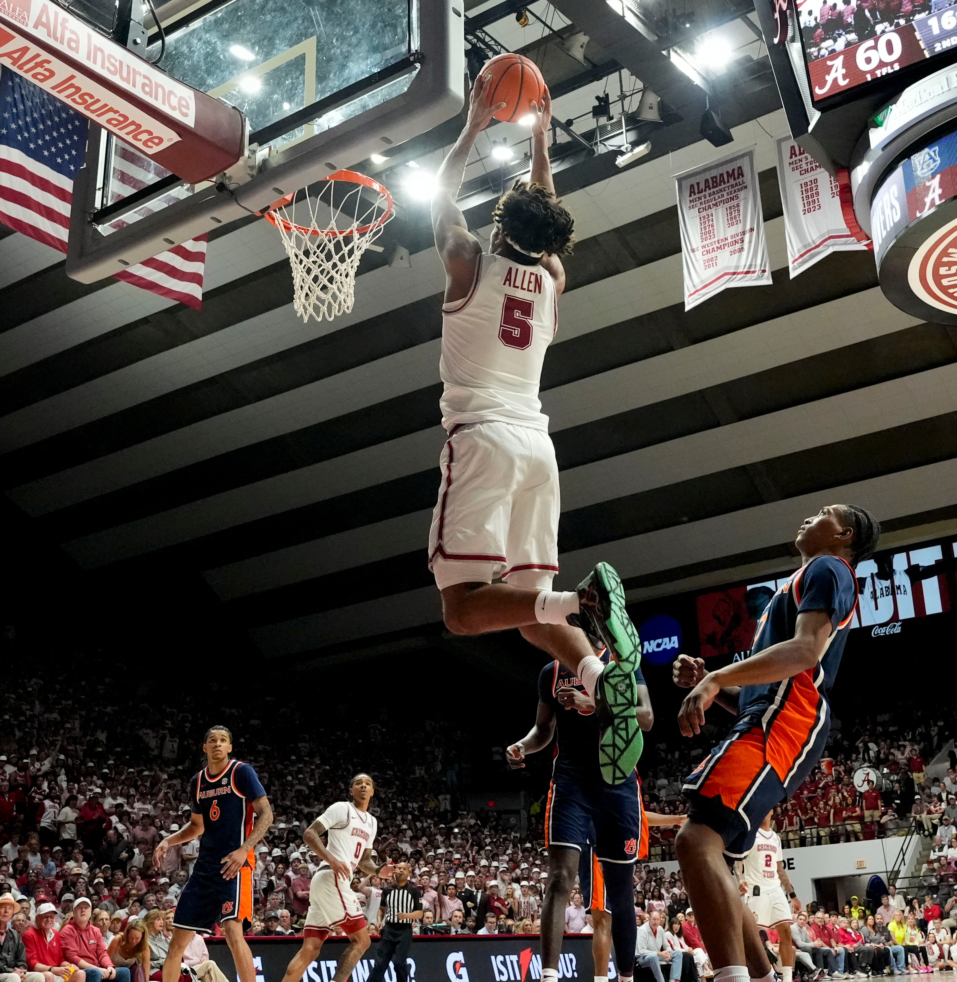 Alabama players address Aden Holloway's arrest, impact on NCAA tourney