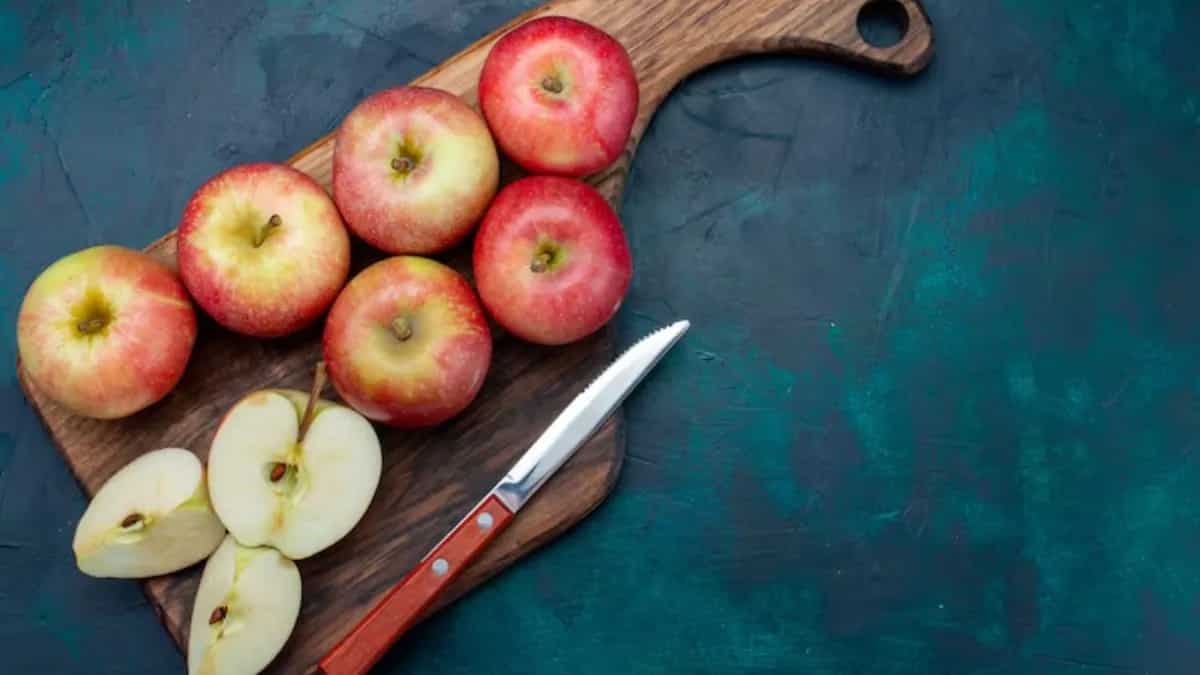 How to stop cut apples turning brown: Easy kitchen hacks