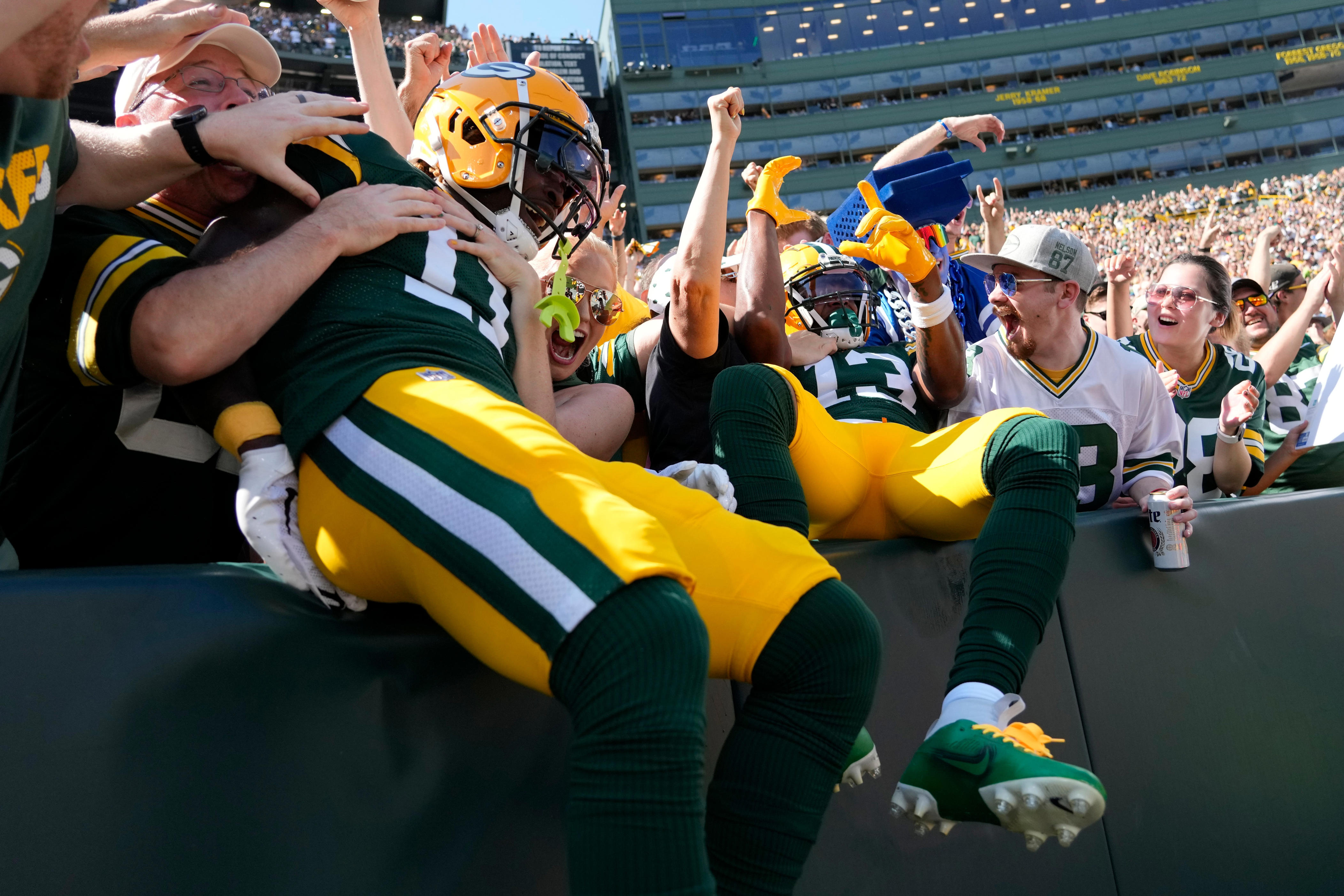 Packers rumors: WRs Dontayvion Wicks, Jayden Reed in trade talks?