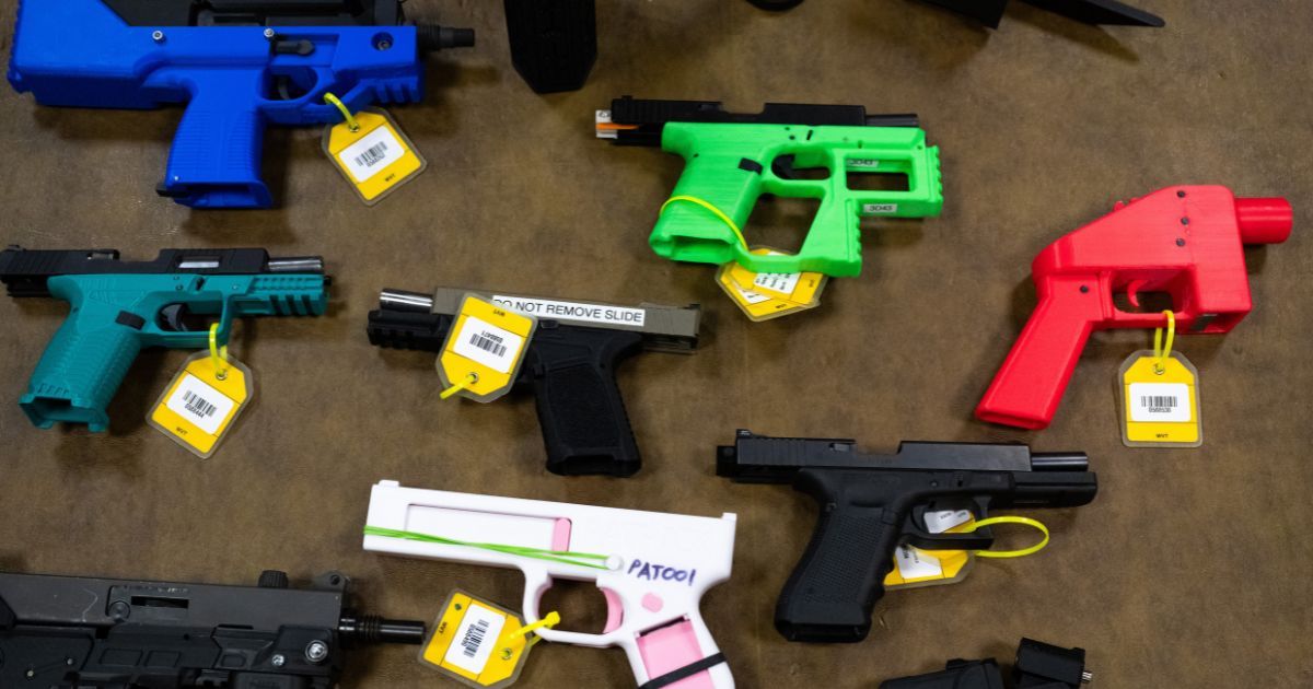 Dem. bill in Colorado would make it illegal to own images of guns that ...