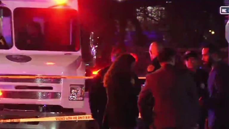 Double shooting investigation underway in Miami: Police