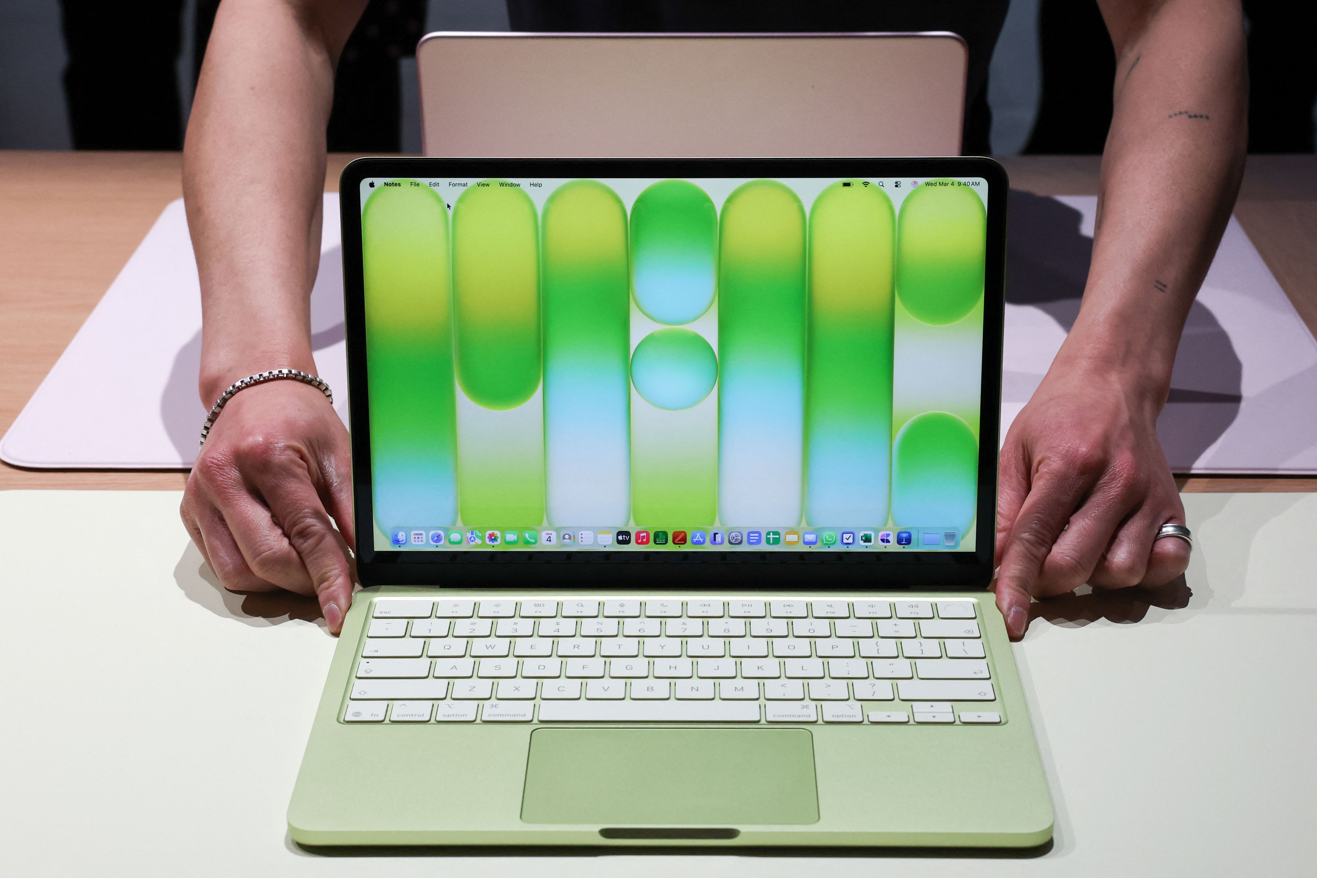 Apple now has a MacBook for everyone, and that should worry Google and ...