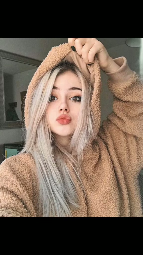 Things people always say when you are a 6ft tall girl