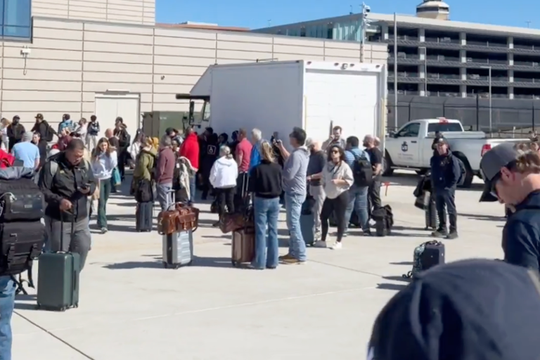 Kansas City International Airport evacuated as FBI agents rushed to ...