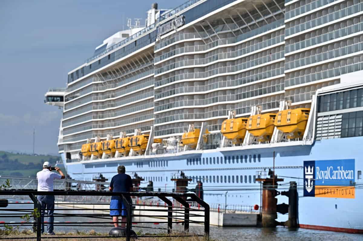 Before you book your next cruise, let these actual customer reviews ...