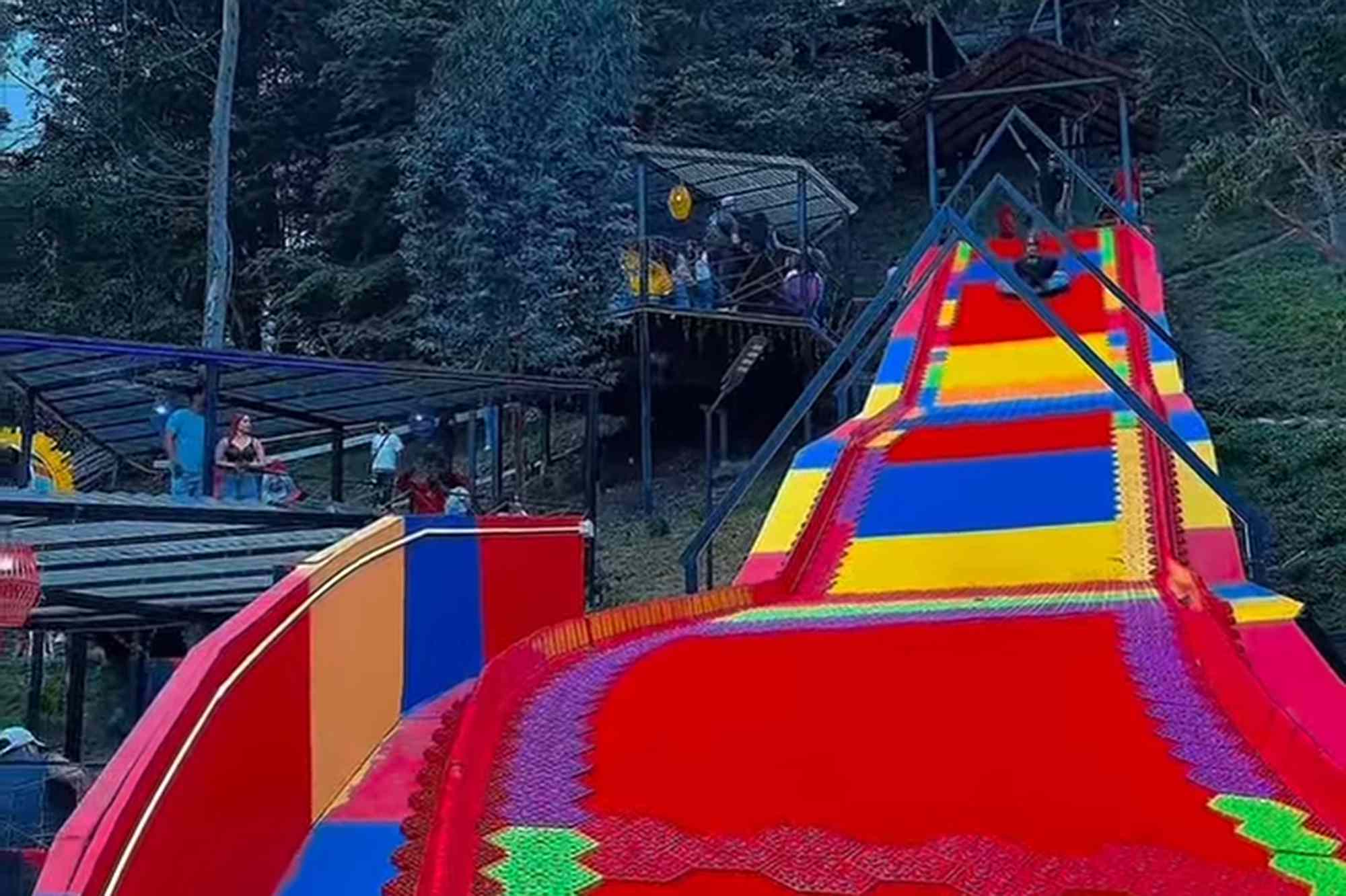 Mother, 28, who was afraid to go down amusement park slide falls 15 ...