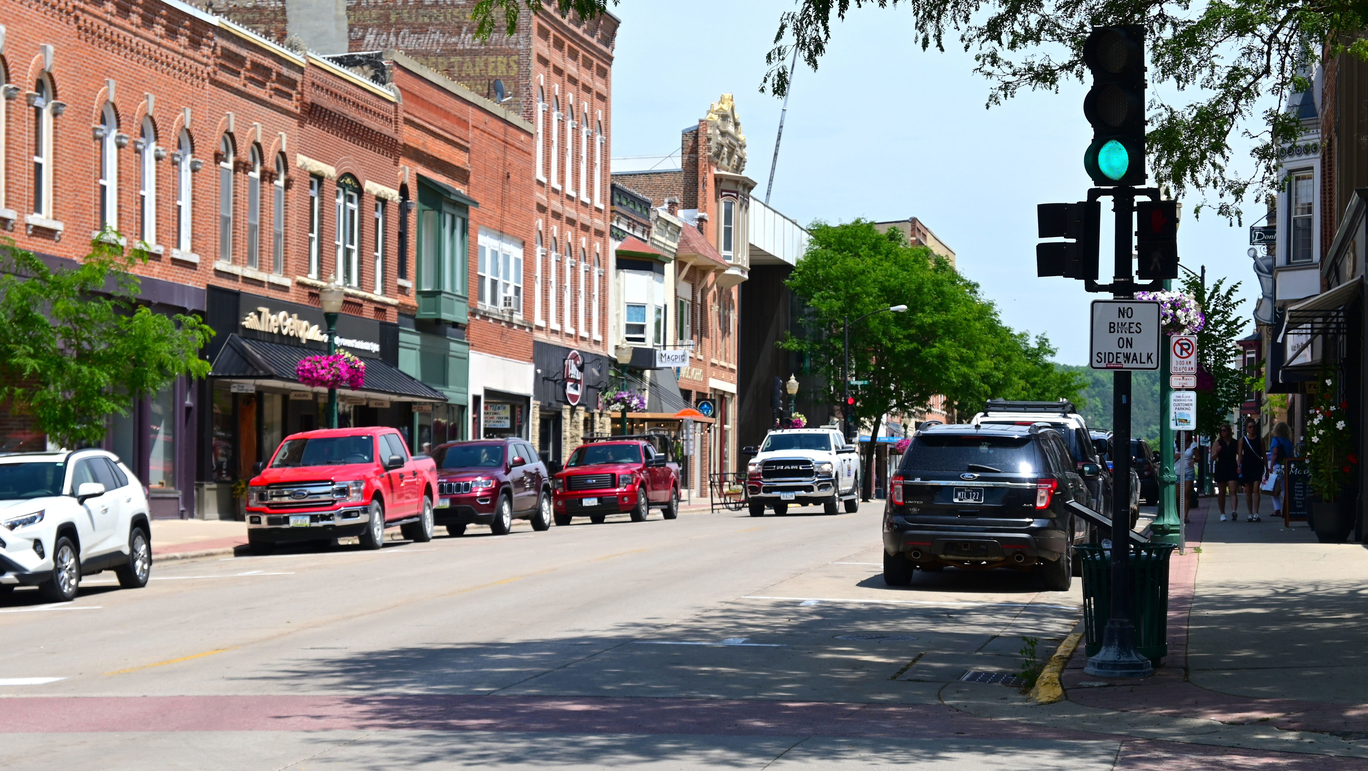 An Iowa road trip for book lovers includes 7 unique stops