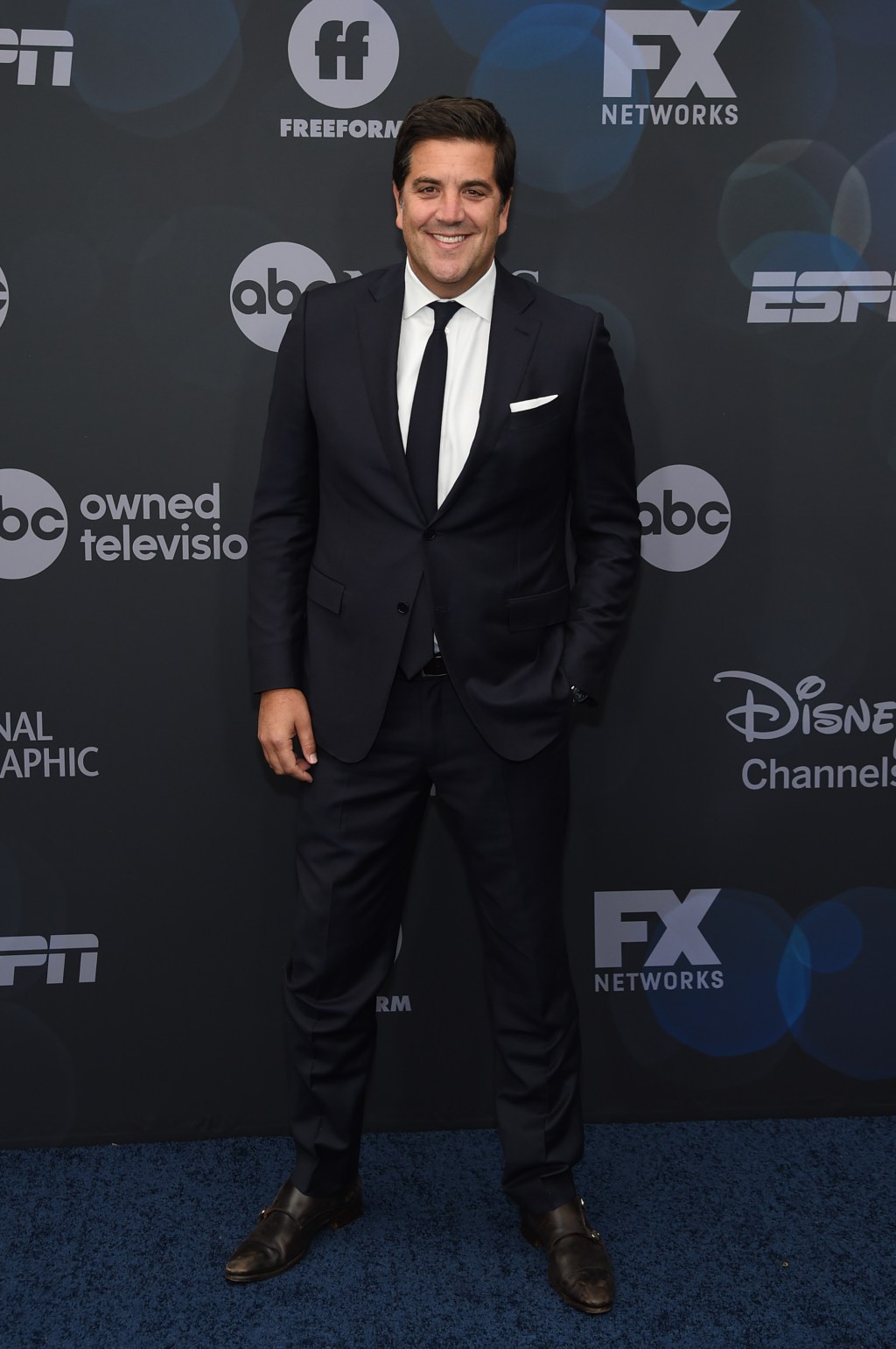 Ousted CBS anchor Josh Elliott and wife Liz Cho locked in nasty divorce ...