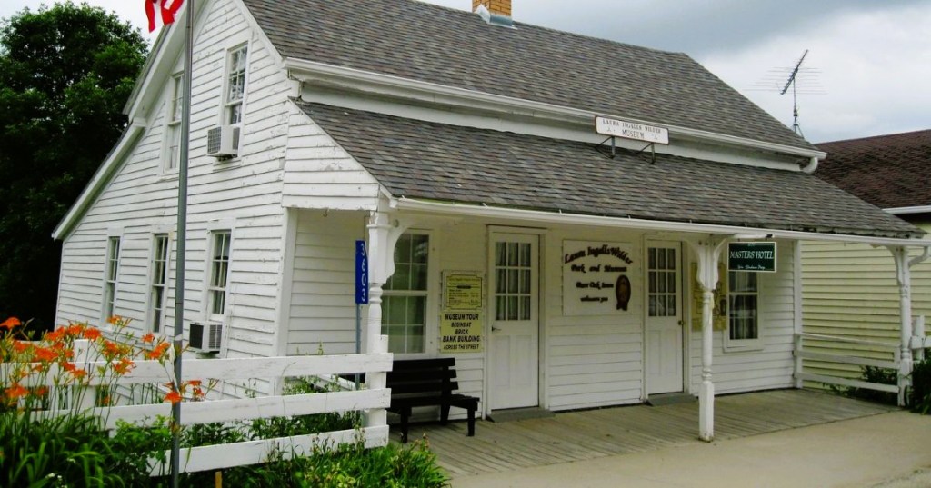 An Iowa road trip for book lovers includes 7 unique stops