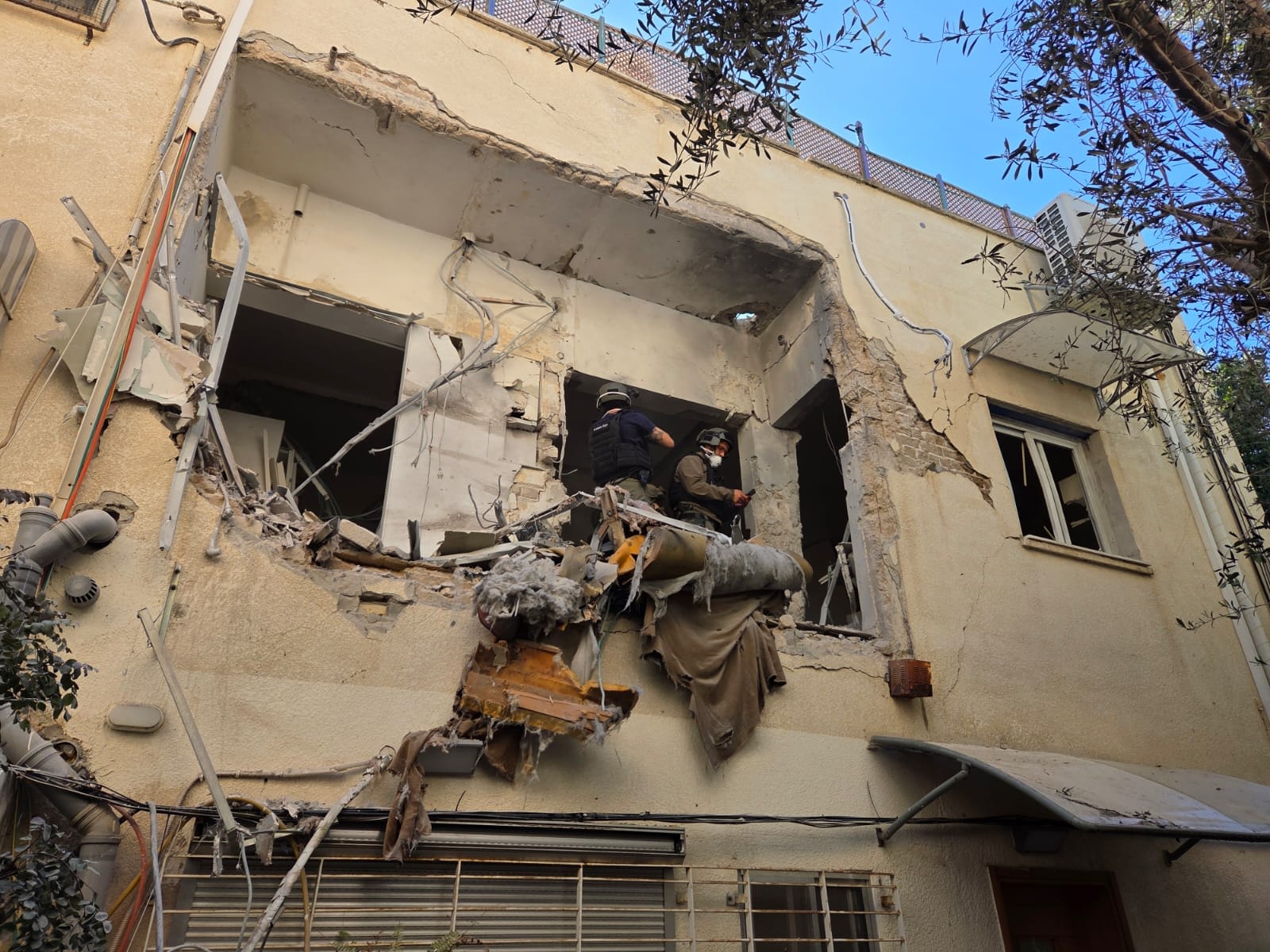 Seven injured in central Israel, Iran fires cluster missile in latest ...