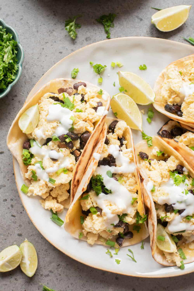 How to build breakfast tacos that are packed with protein and flavor