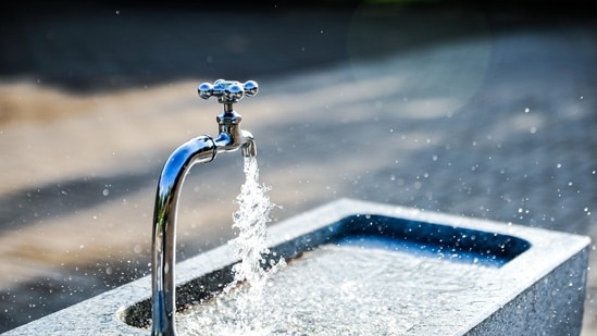 Delhi water crisis: Troubled waters in city's taps; 44% samples fail ...