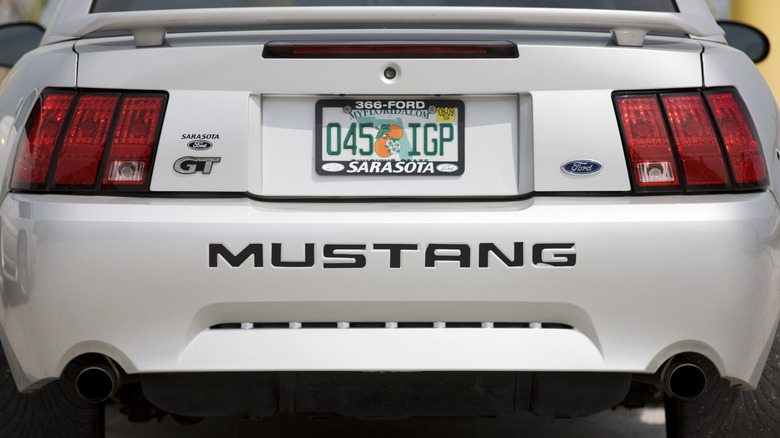 Lawsuit seeks to strike down Florida license plate frame ban after man ...