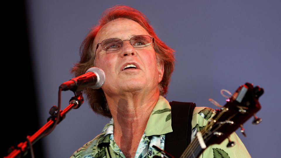 'Country' Joe McDonald, '60s rock star, proud protest counterculture ...