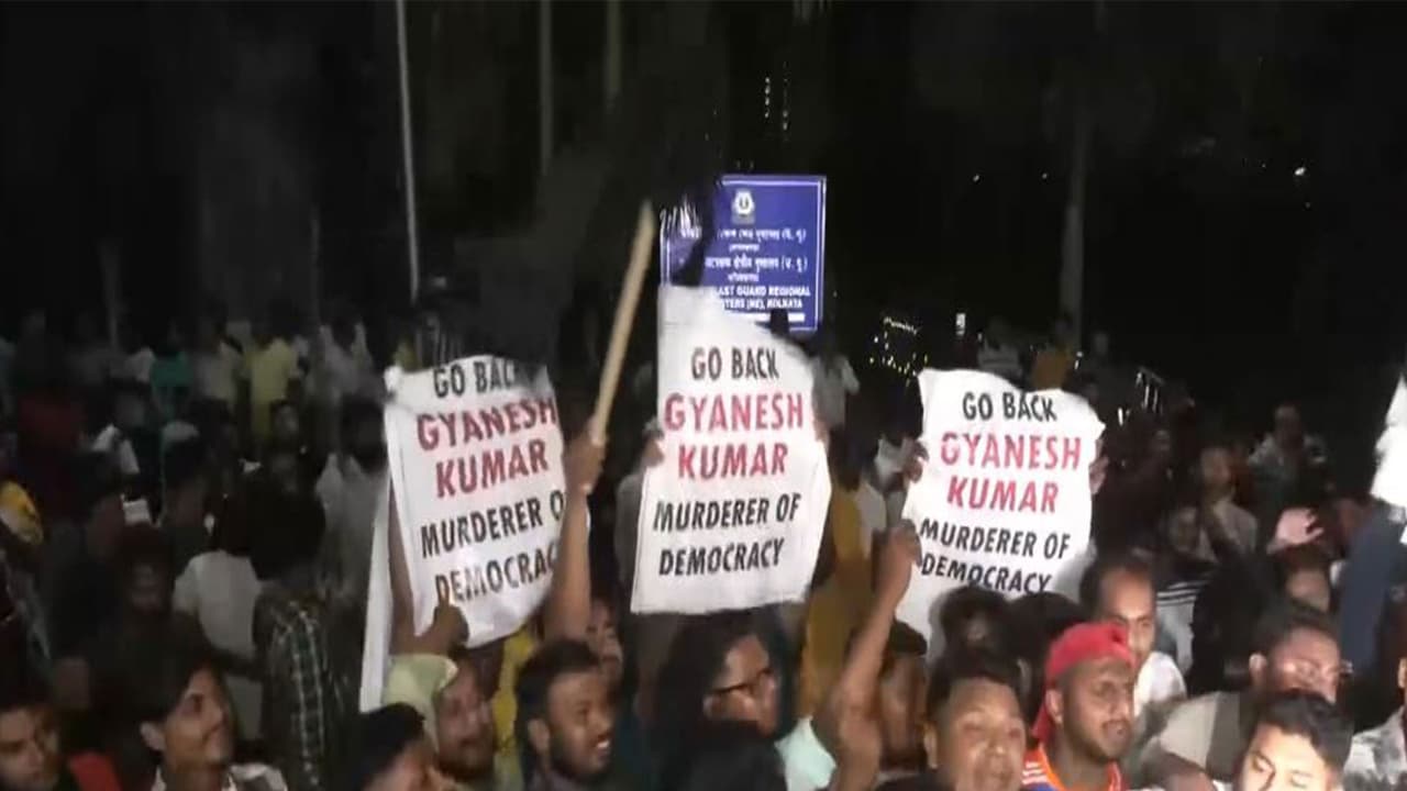 CEC Gyanesh Kumar faces 'go back' protests in West Bengal visit