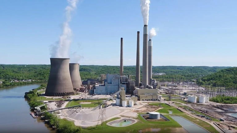 Early morning fire destroys building at John Amos Power Plant