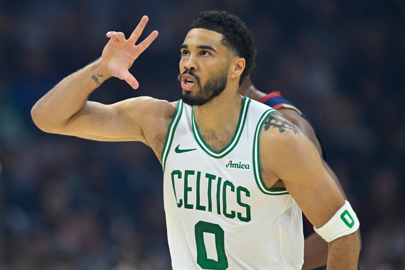 Jayson Tatum starts strong, Jaylen Brown carries load as Celtics beat Cavs