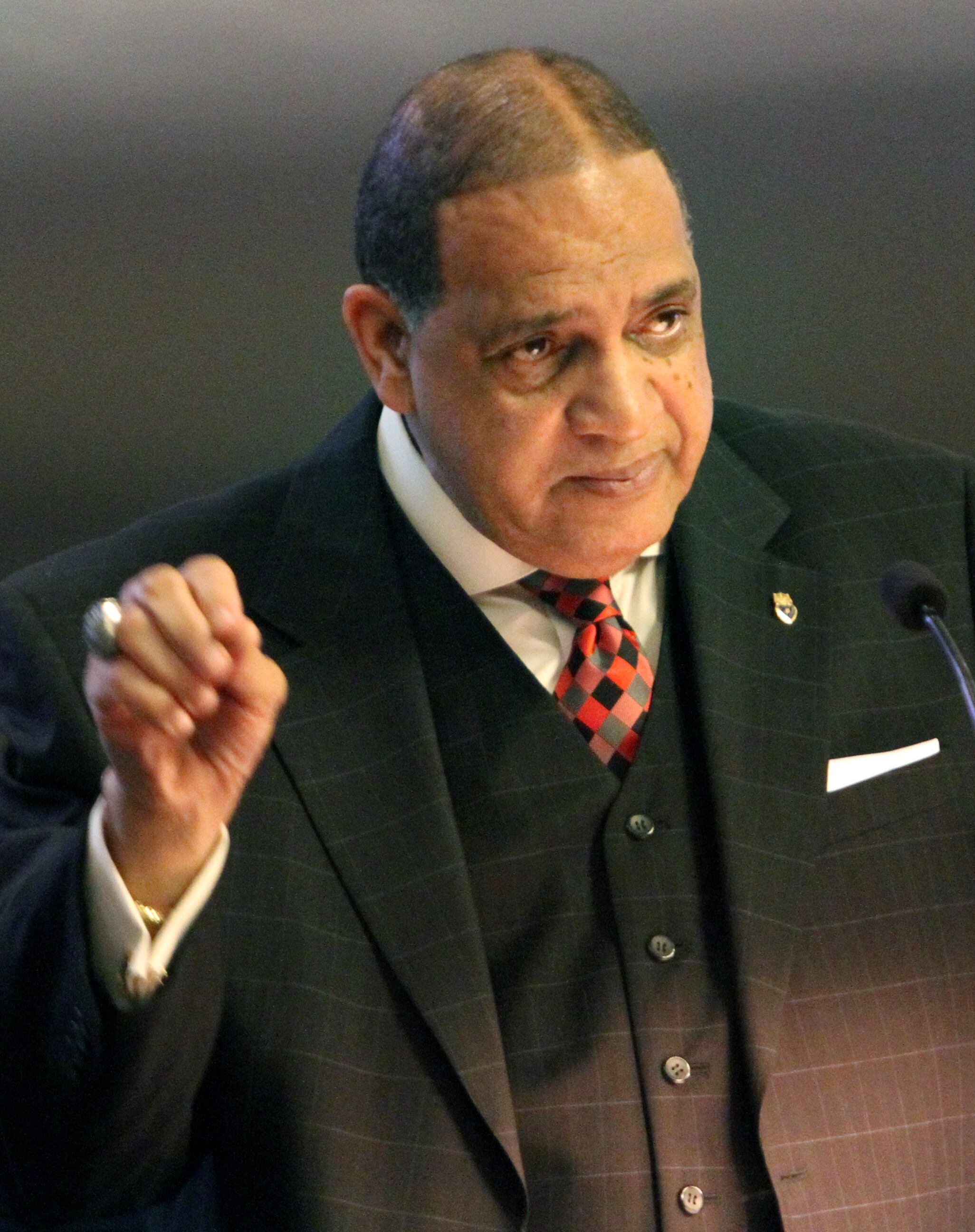 Former Cleveland NAACP president Rev. Hilton Smith dies at 79