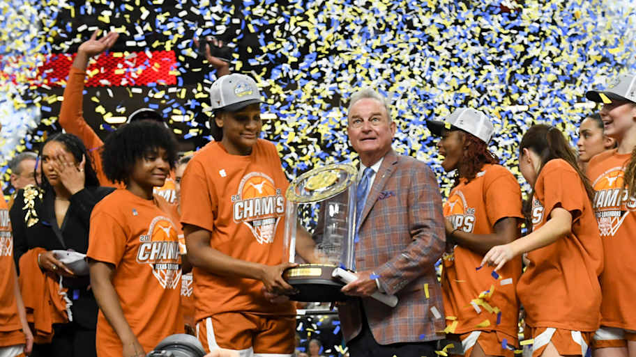 Texas tops South Carolina to claim first SEC title in program history