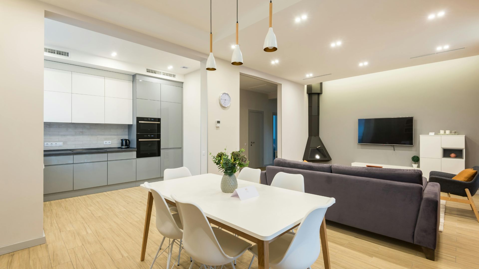 7 best lighting atmospheres and 7 too harsh to feel good