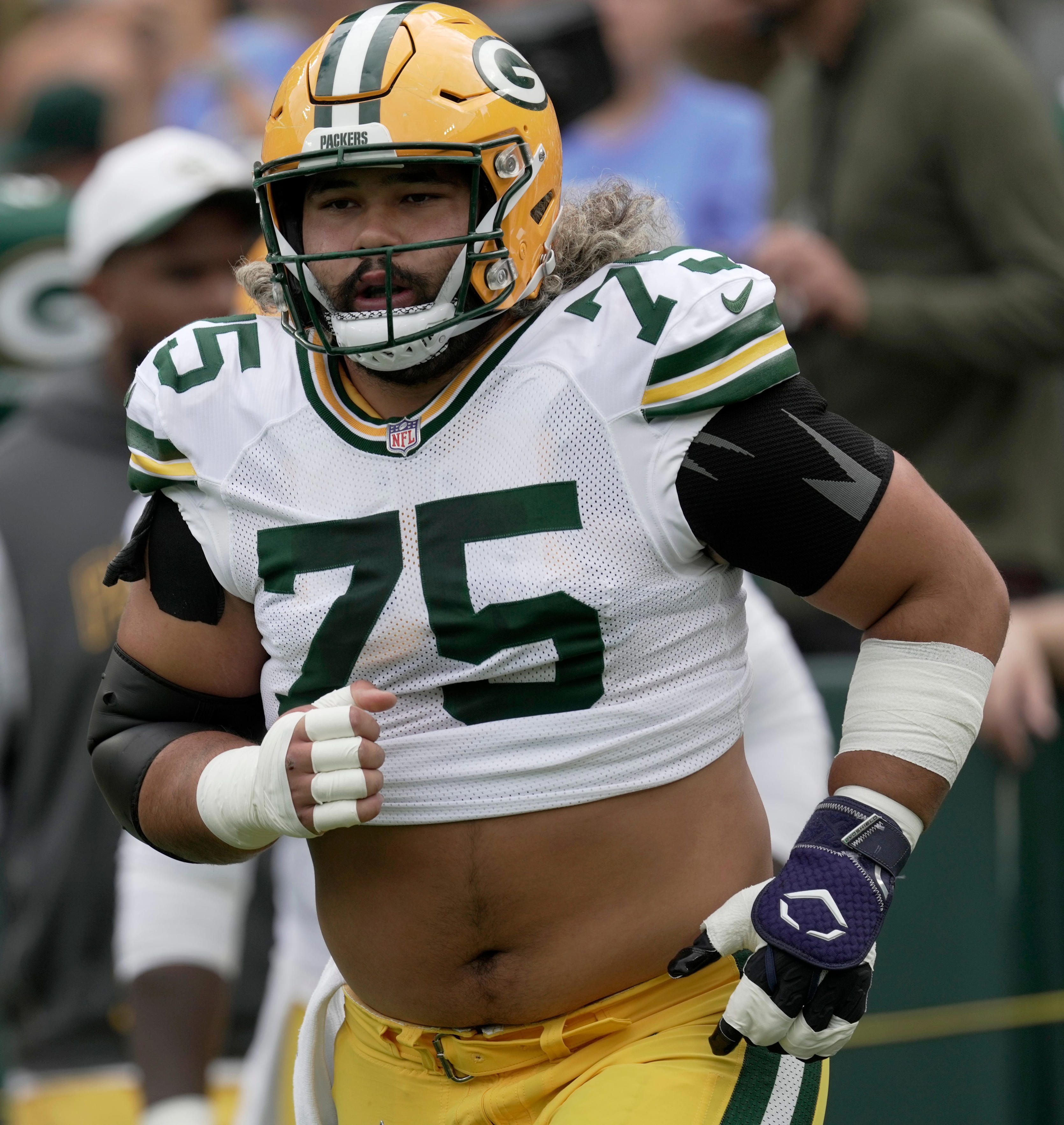 New contract details for Packers C Sean Rhyan