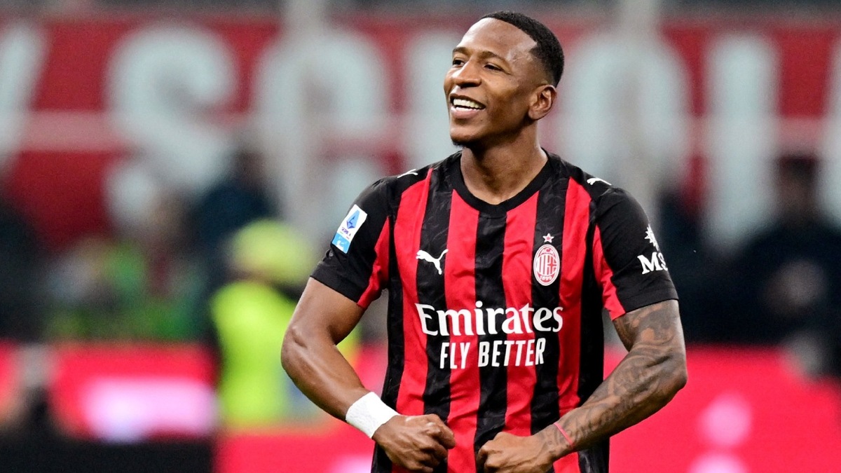 ¡La Serie A está viva! AC Milan derrota a Inter y recorta distancia con ...