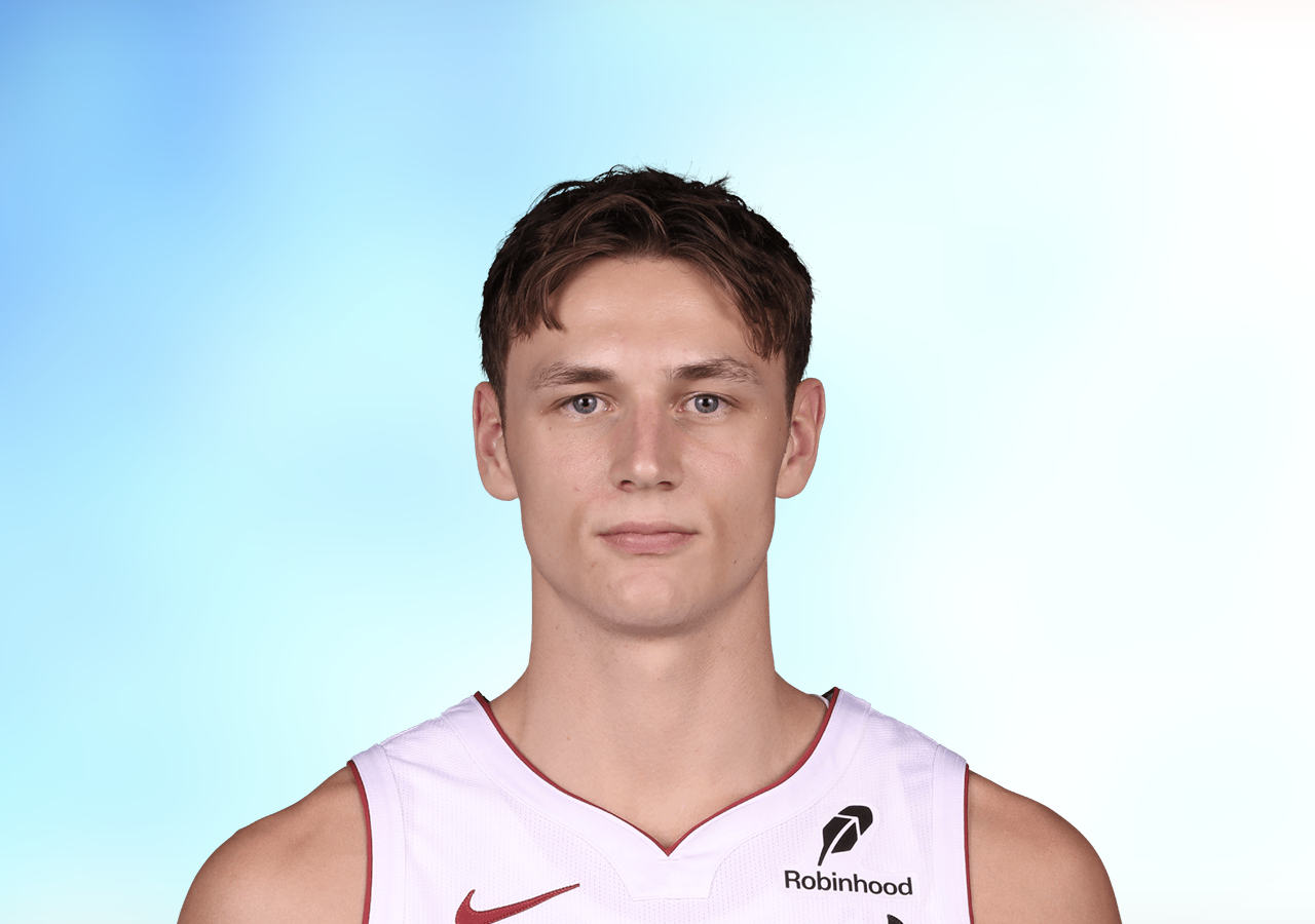 NBA rules Pelle Larsson's 5-second violation late in