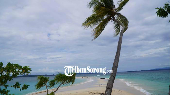 Pulau Matan, permata kecil di barat Kota Sorong