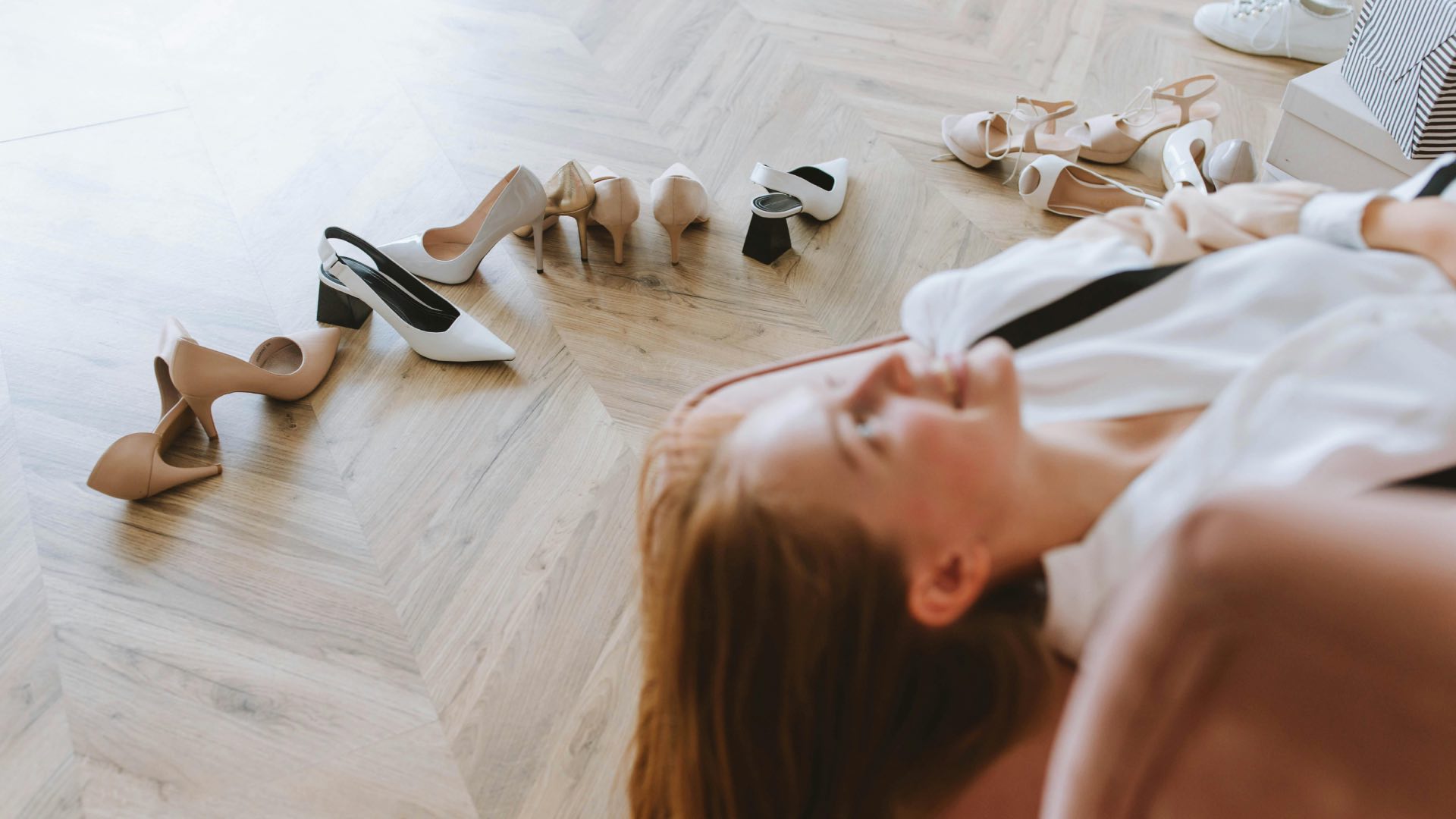 These 5 types of shoes weaken your feet, according to a podiatrist