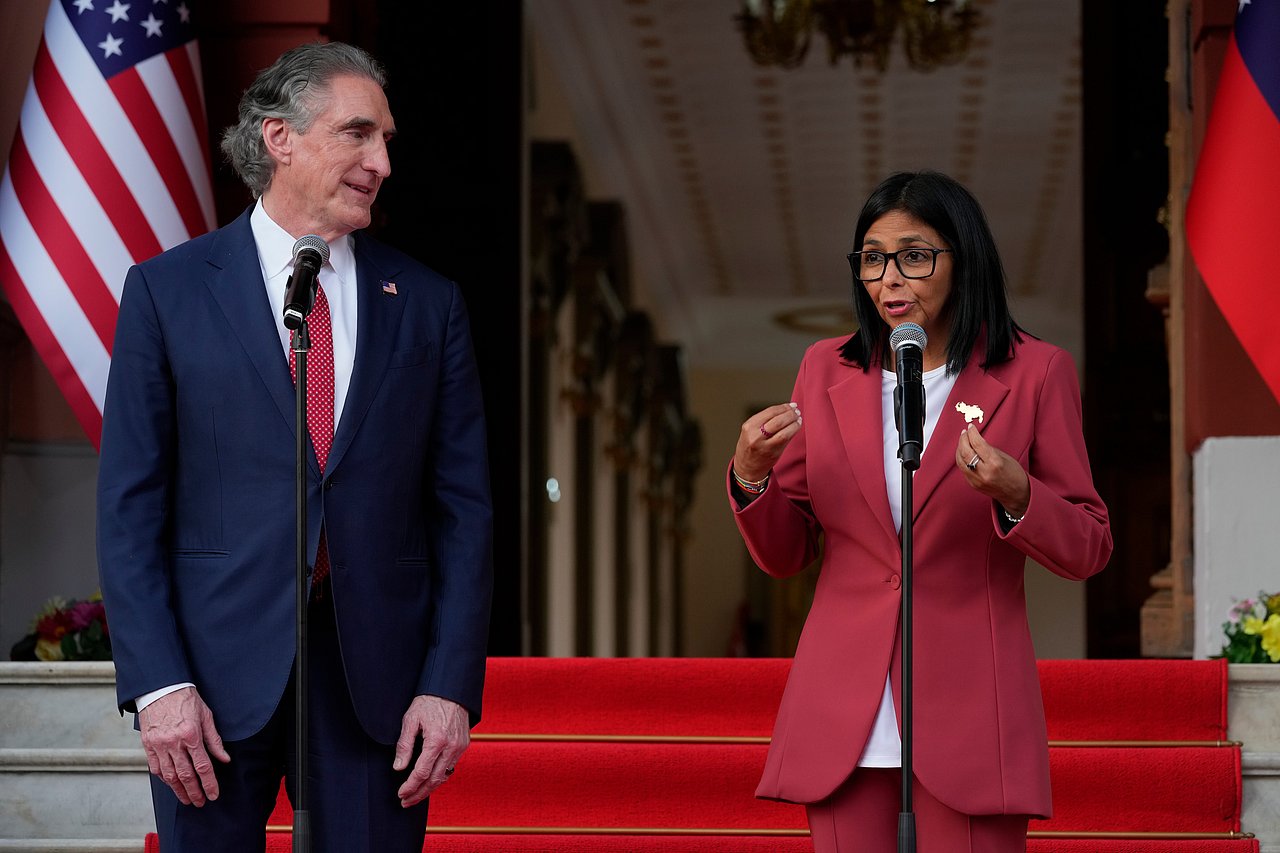 $100 million worth gold arrived from Venezuela: US Interior Secretary ...