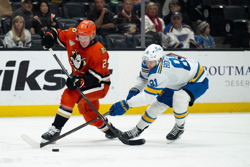 Ducks can't find their scoring touch in shutout loss to Blues