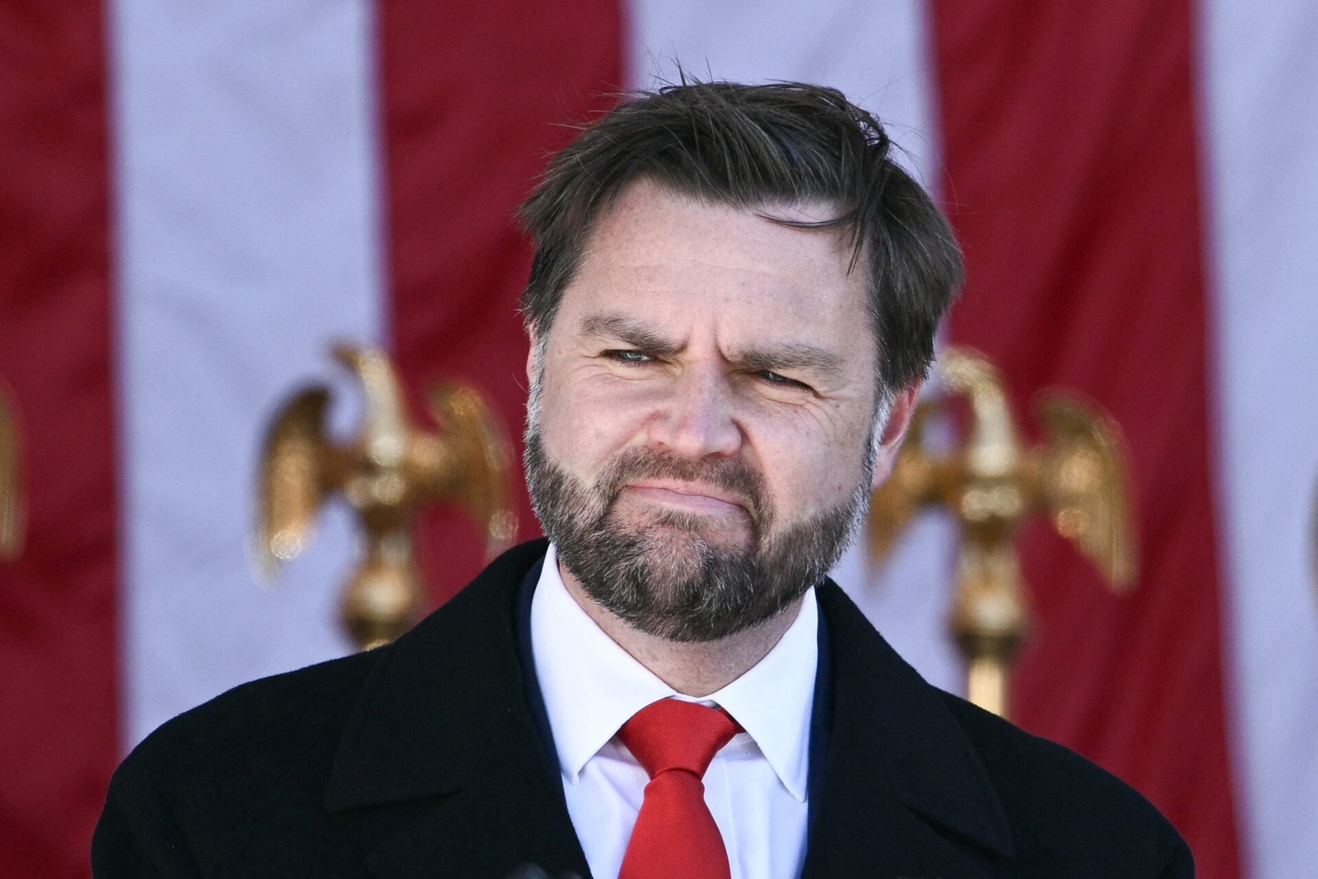 La position délicate de JD Vance face à la stratégie de guerre de Trump